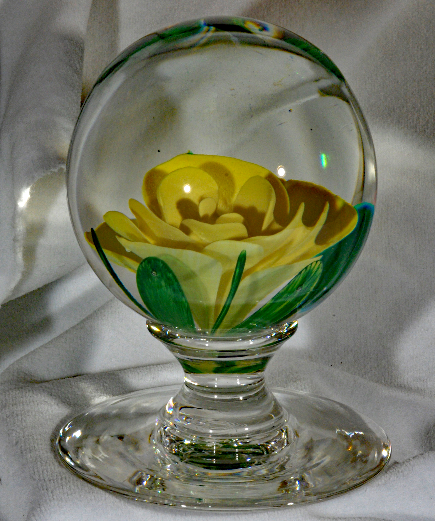 Paperweights: Pairpoint – PetrifiedWood.ROCKS and Paperweightstore.com